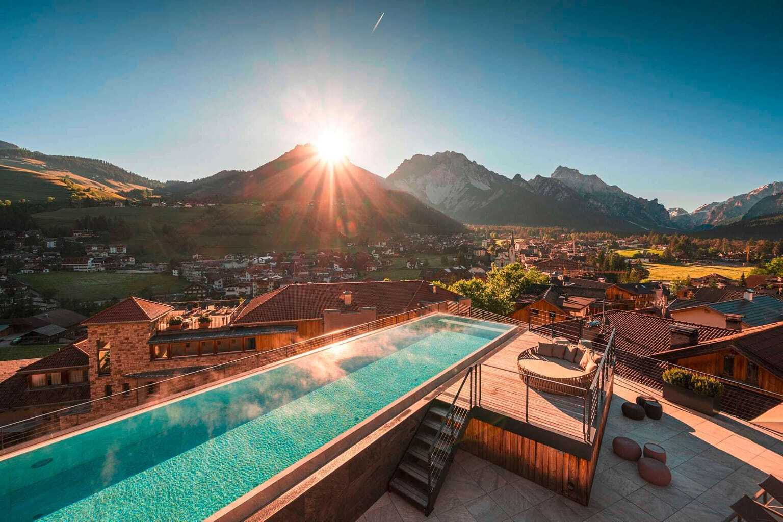 Die schönsten Hotelpools im deutschsprachigen Raum - Mein Tophotel